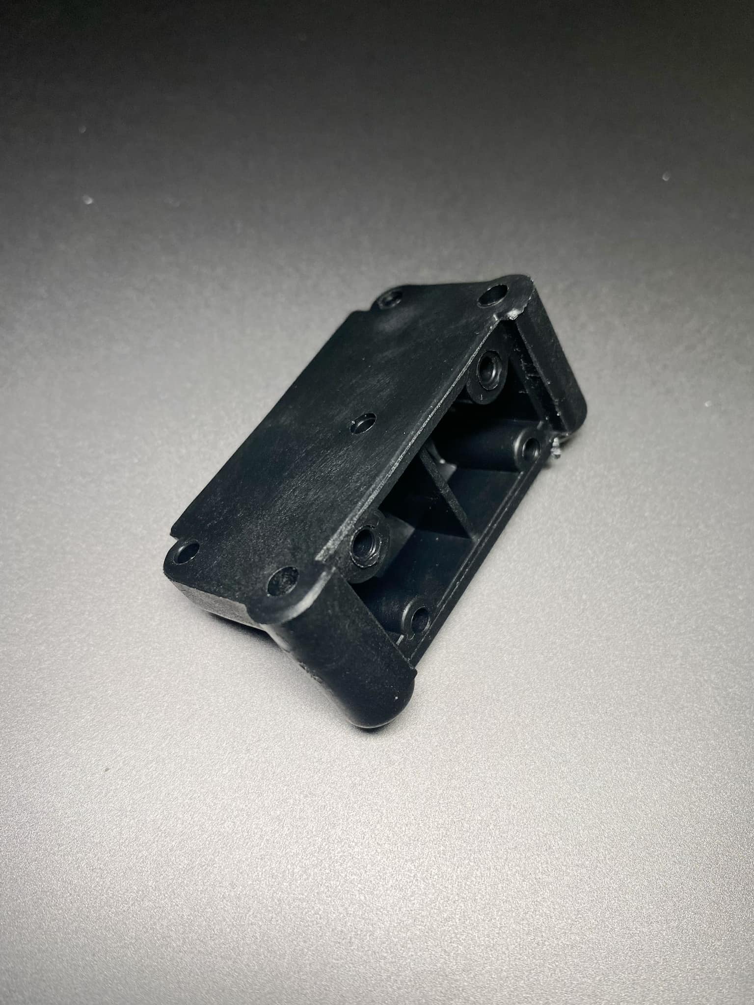 RC10B3 Front Bulkhead – L&L models